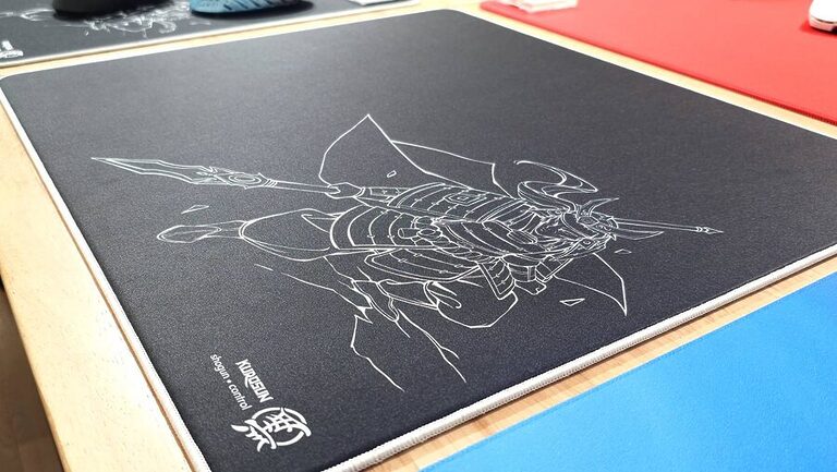 Kurosunより新作マウスパッドShogun・controlのデザインが発表されました – Gear MetriX