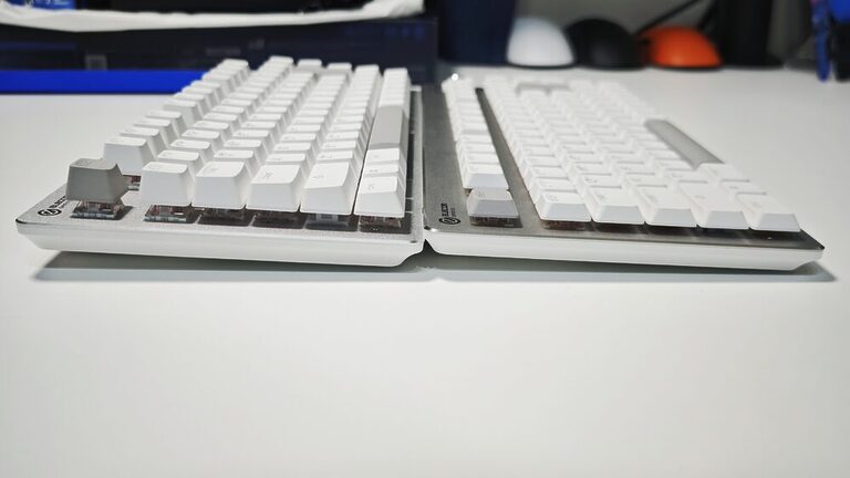 【レビュー】ELECOM GAMING V custom VK520LL ロープロファイル75%ゲーミングキーボード – Gear MetriX