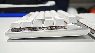 【レビュー】ELECOM GAMING V custom VK520LL ロープロファイル75%ゲーミングキーボード – Gear MetriX